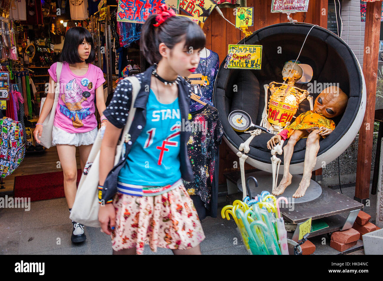 Girl, girls, teenager, teenagers, Shop, in Takeshita Dori, Omotesando ...