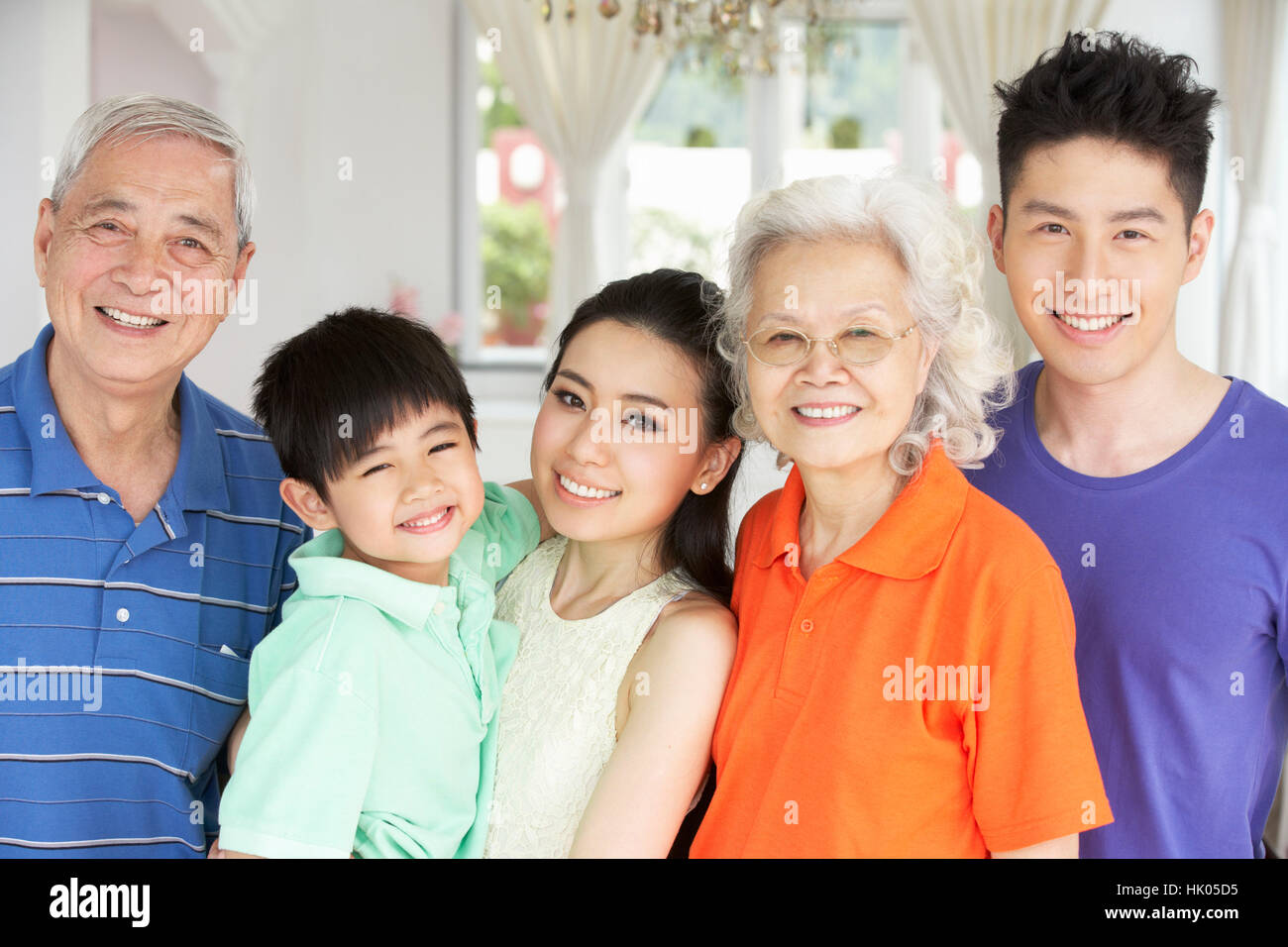 Chinese family 3 generations hi-res stock photography and images - Alamy
