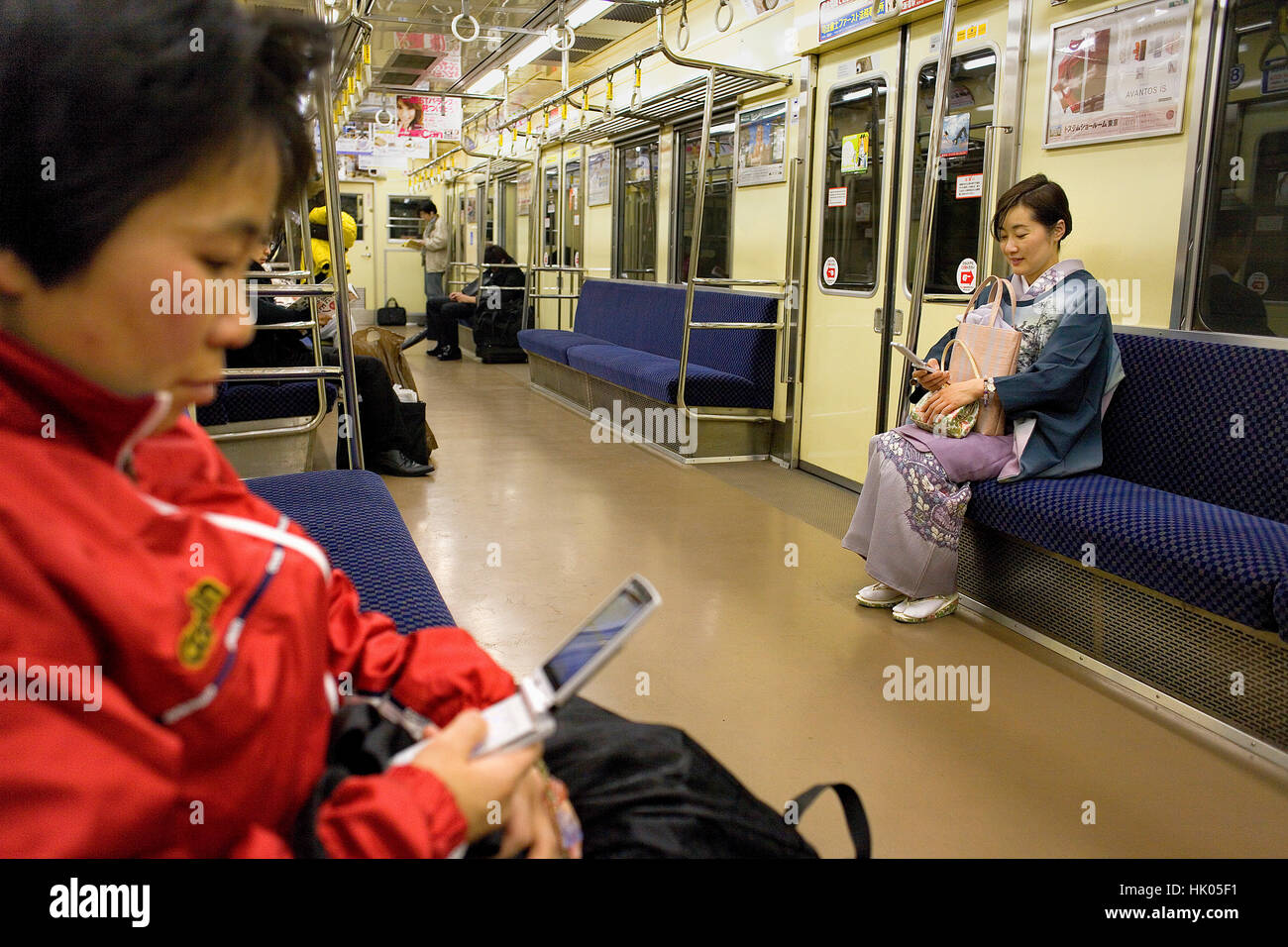 Tokyo metro ginza line hi-res stock photography and images - Alamy