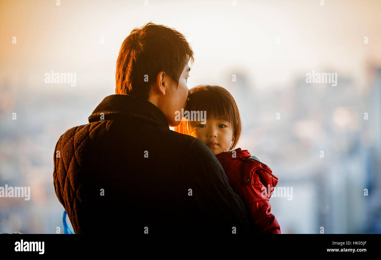 Japanese father daughter hi-res stock photography and images - Alamy