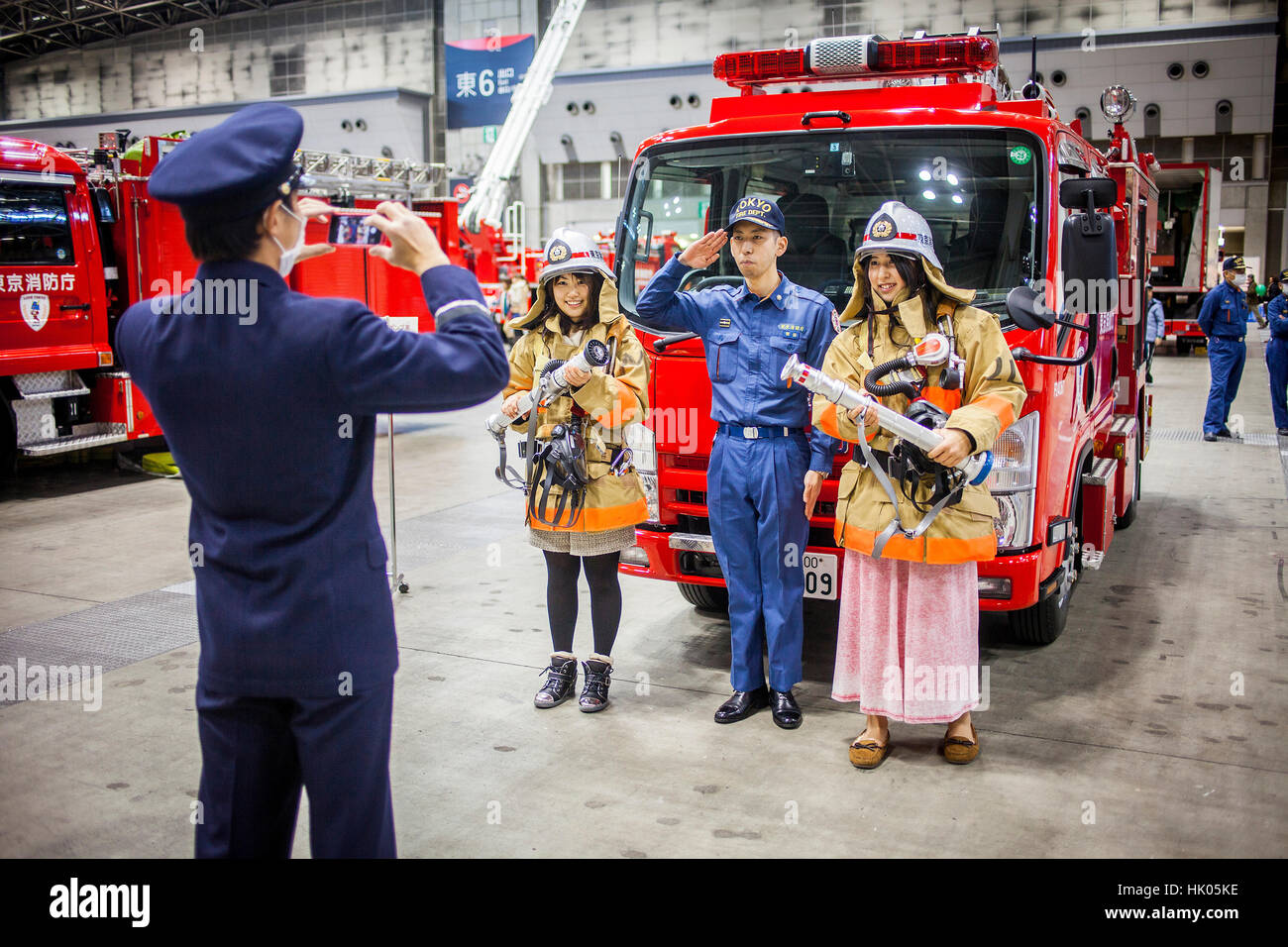 Japanese firefighter hi-res stock photography and images - Alamy