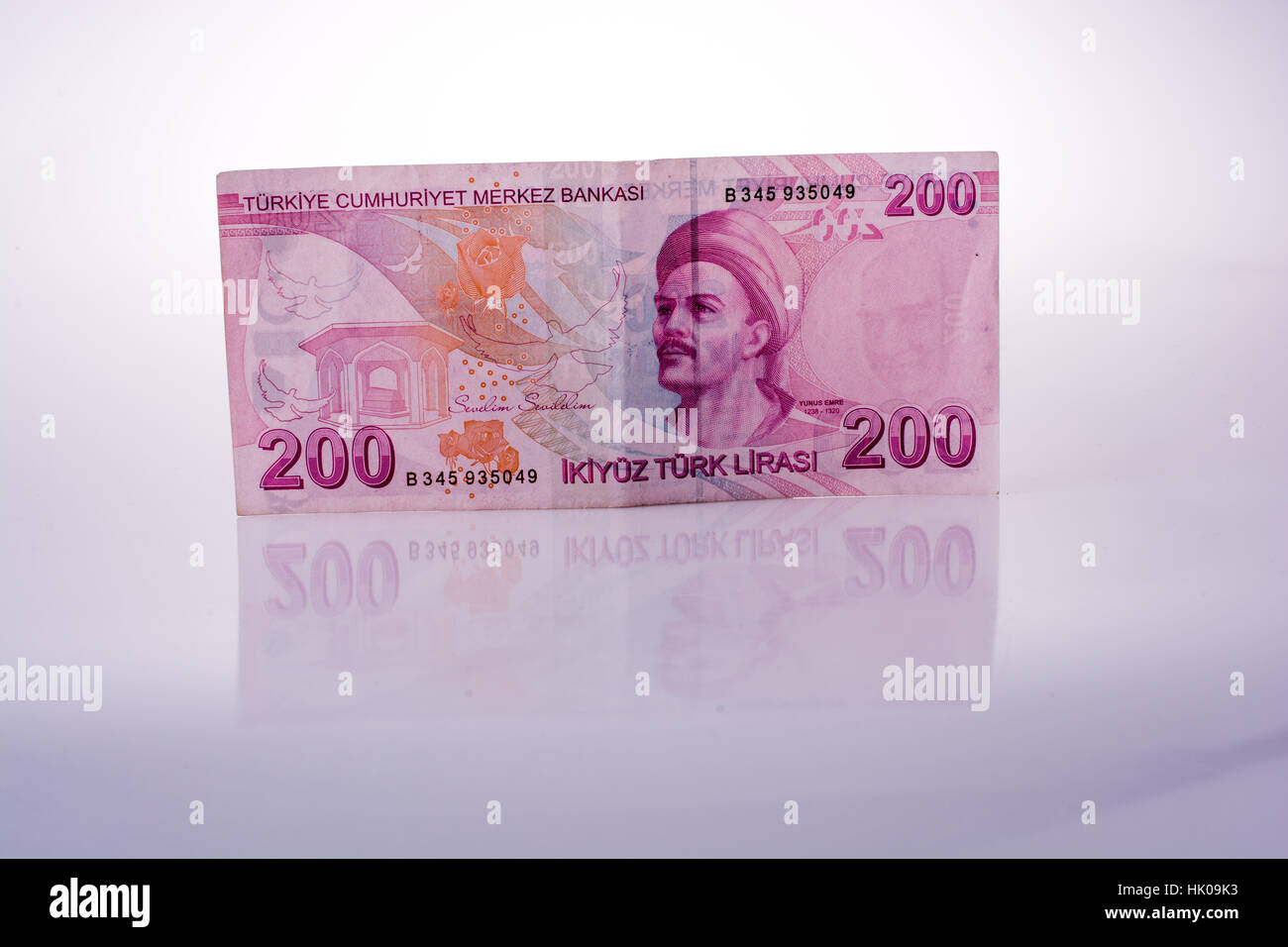 Turksh Lira banknotes of 200 Lira on white background Stock Photo - Alamy