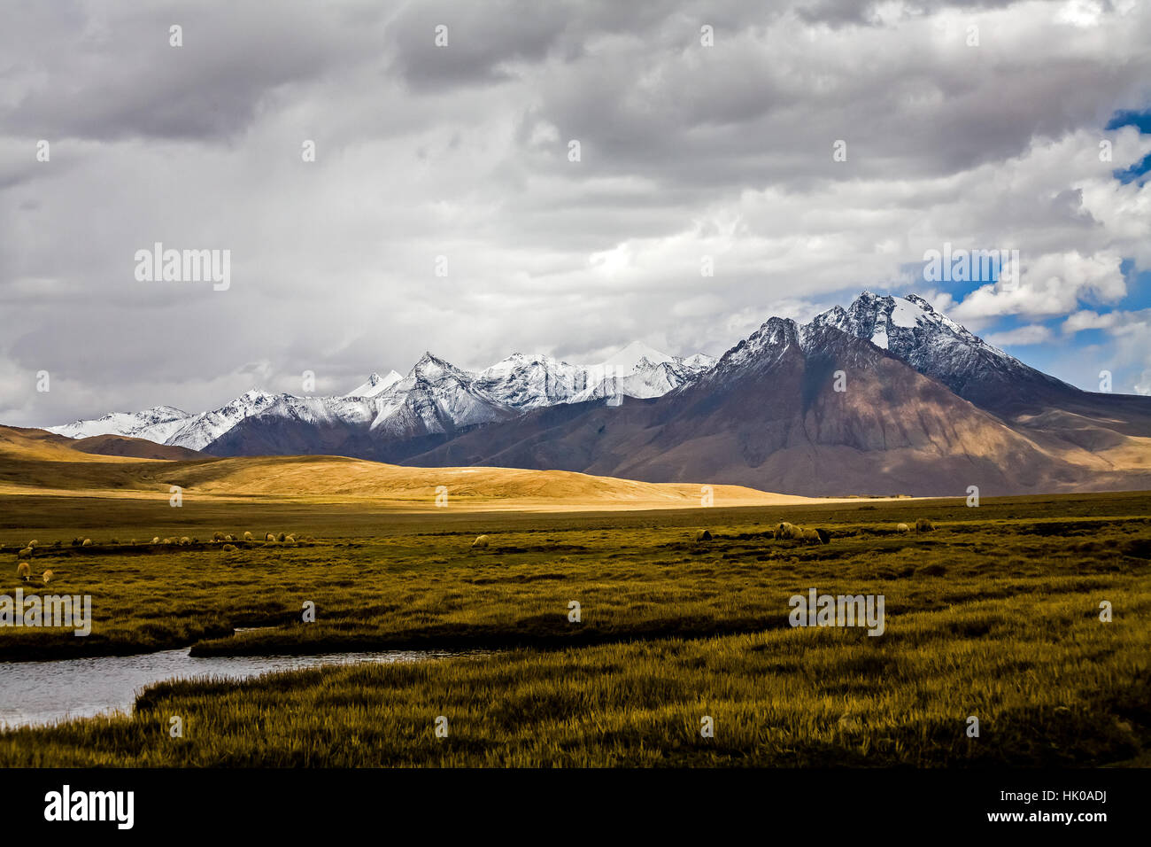 Panoramic view of Tibetan landscape Stock Photo - Alamy
