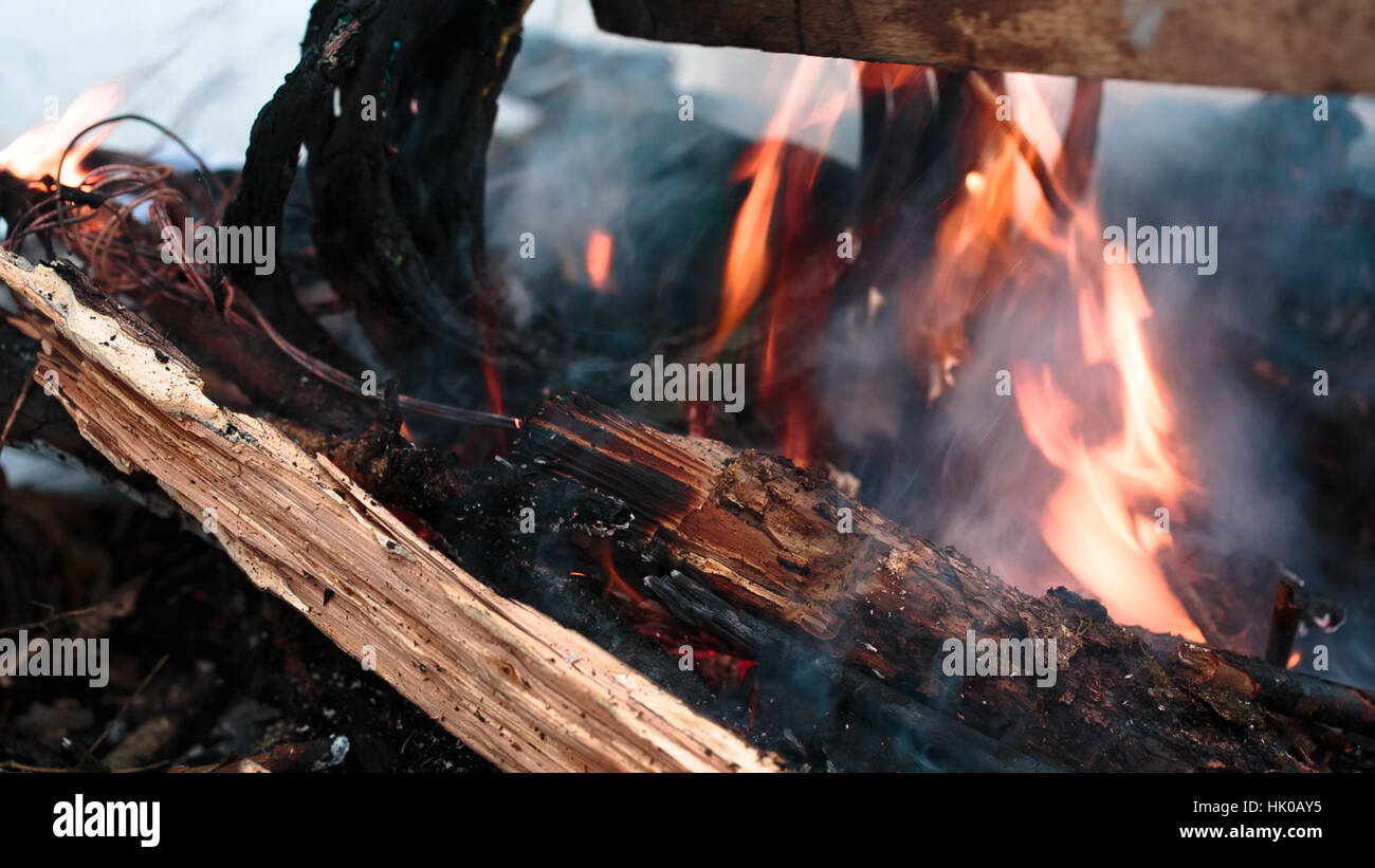 Firing wire in fire Stock Photo - Alamy