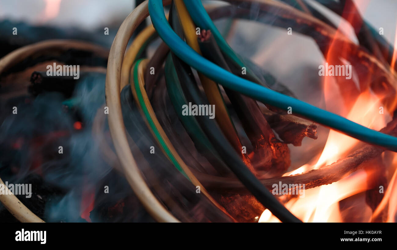 Wire winding hi-res stock photography and images - Alamy