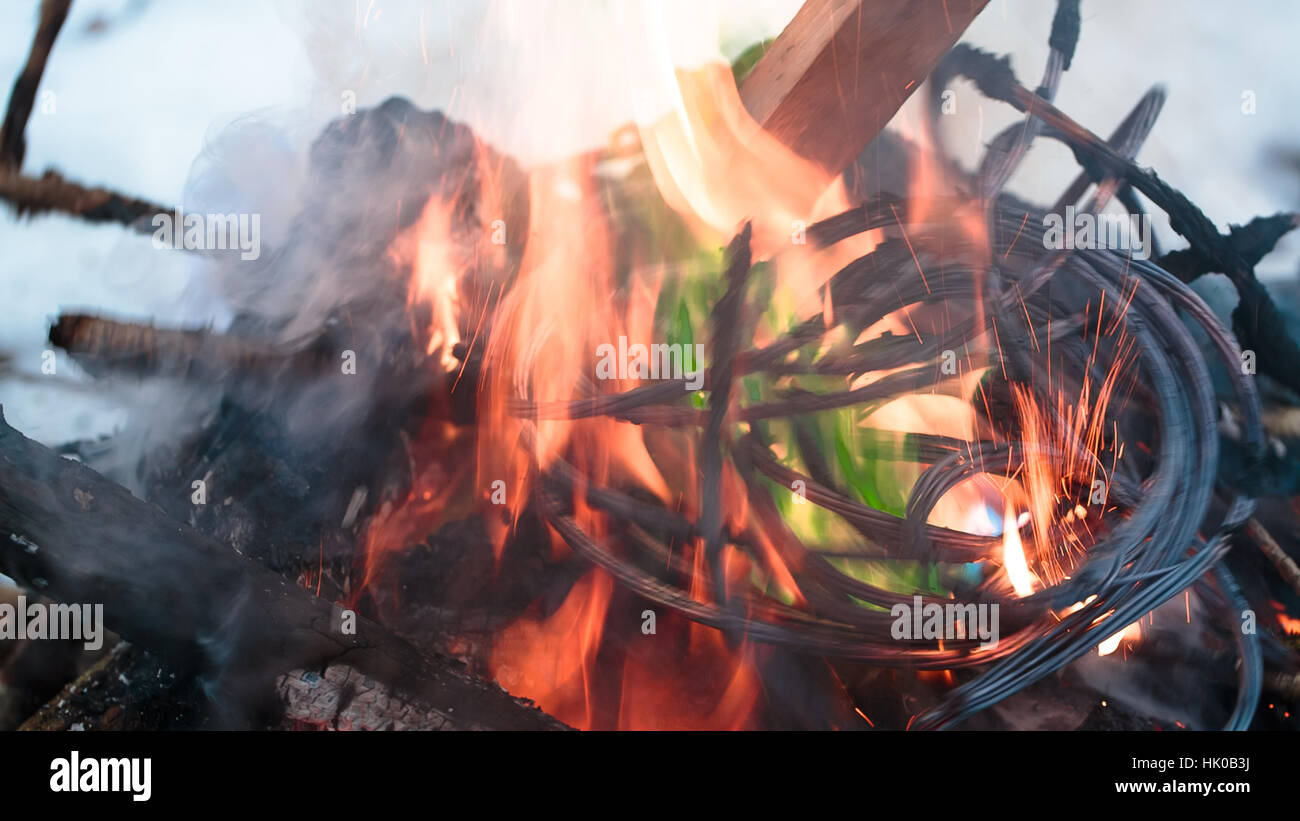 Firing wire in fire Stock Photo - Alamy