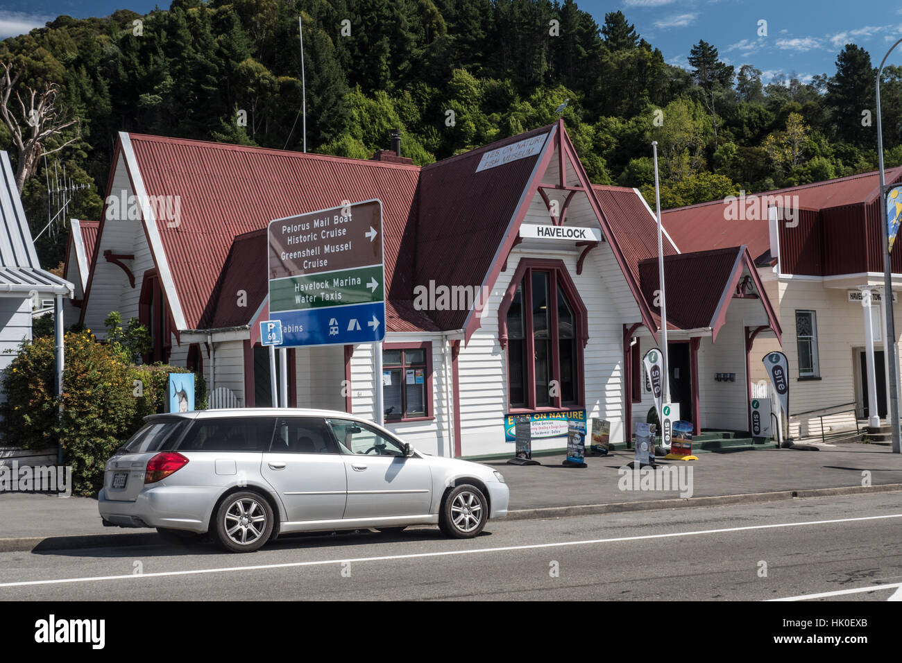 New zealand tourist isite hi-res stock photography and images - Alamy