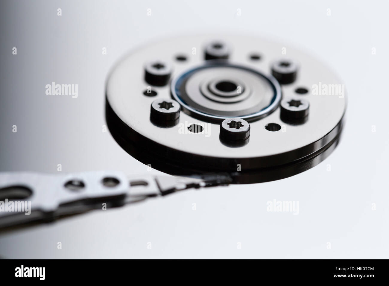 Ups store computer hi-res stock photography and images - Alamy