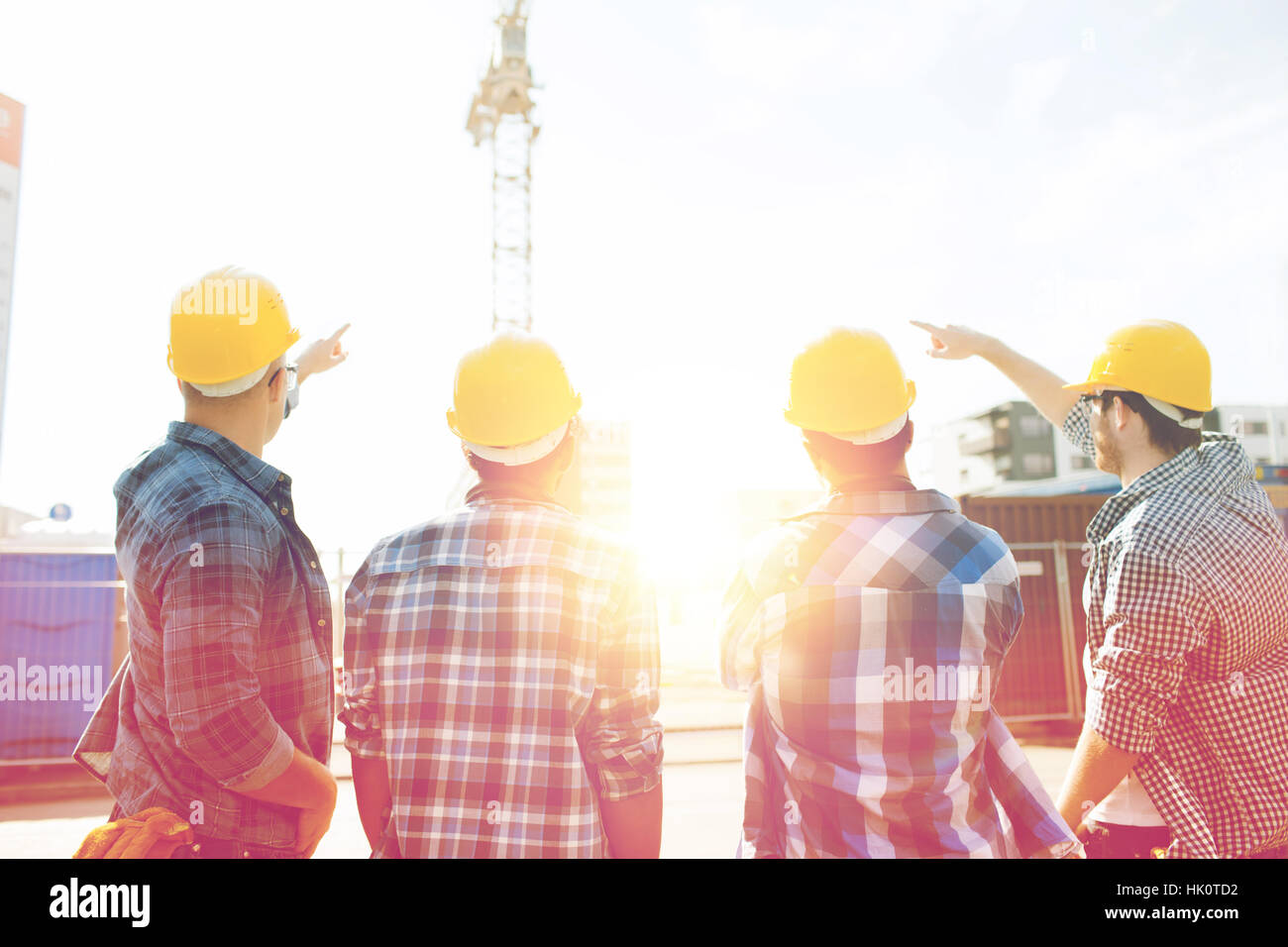 Construction workers back view hi-res stock photography and images - Alamy