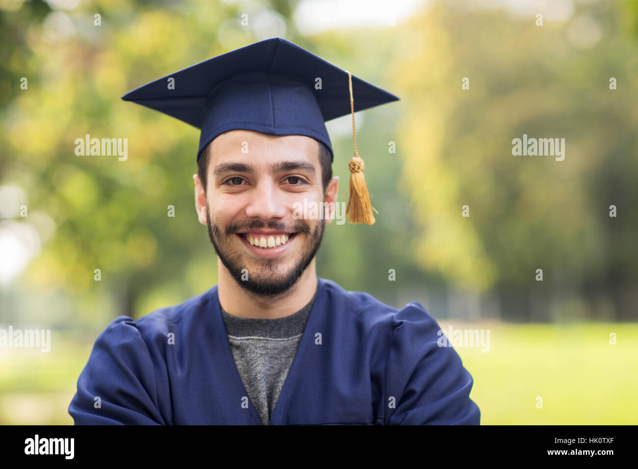 Student education bachelor graduation hi-res stock photography and ...