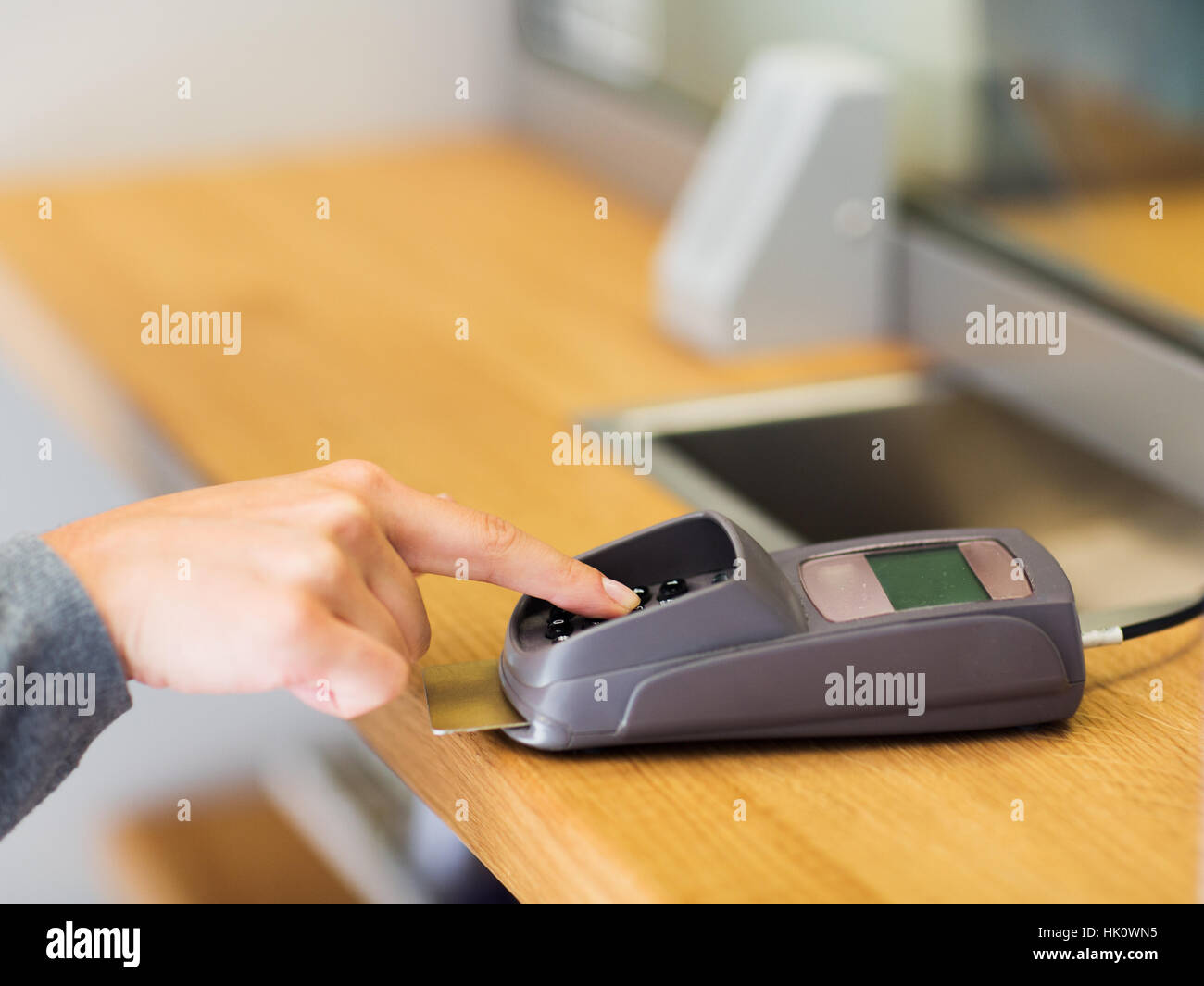 Card reader terminal hi-res stock photography and images - Alamy