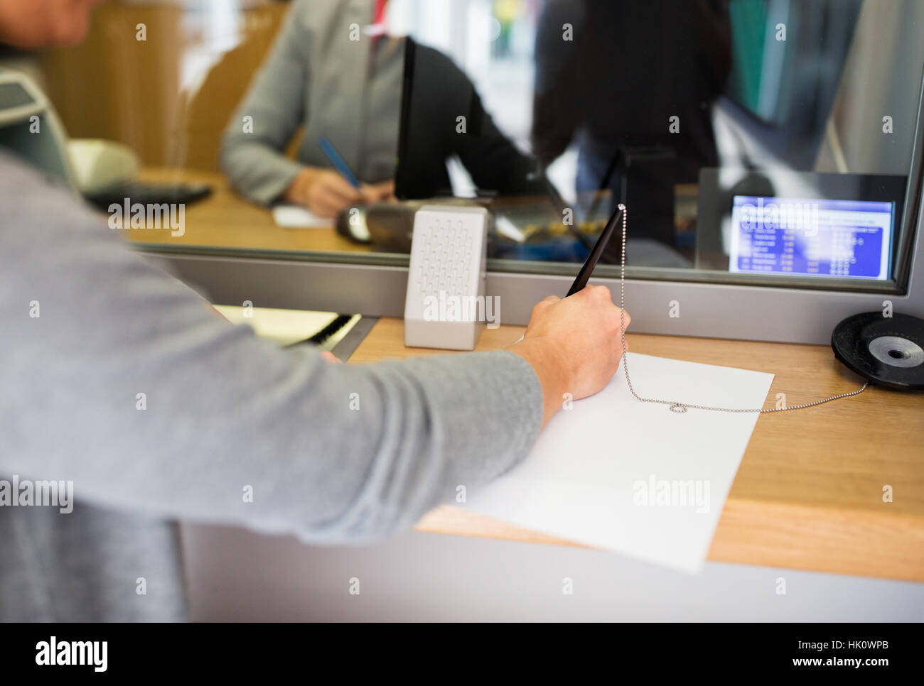 Customer bank counter hi-res stock photography and images - Alamy