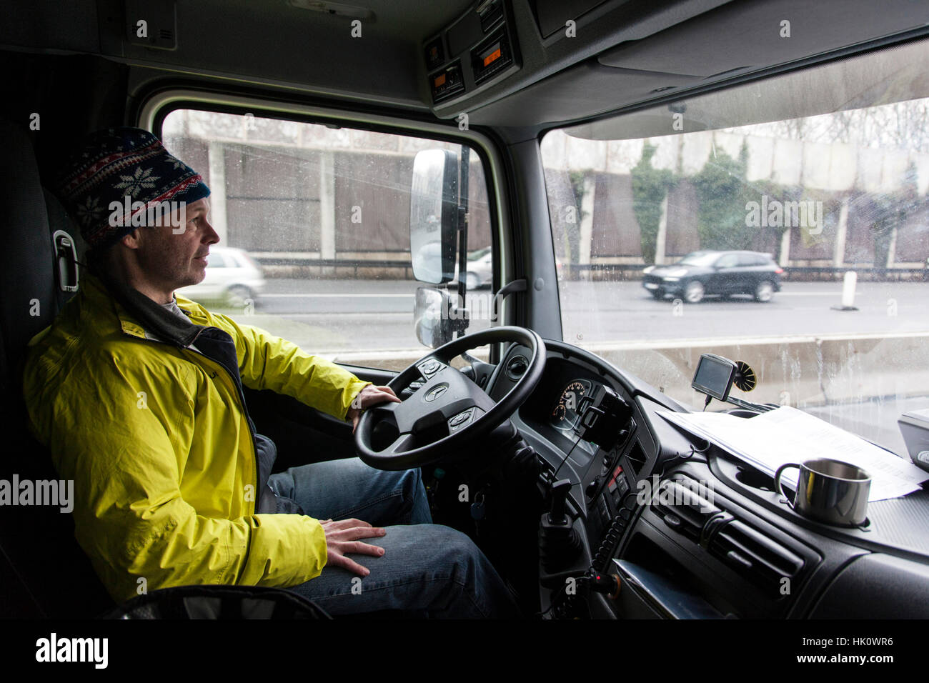 Semi truck dashboard hi-res stock photography and images - Alamy