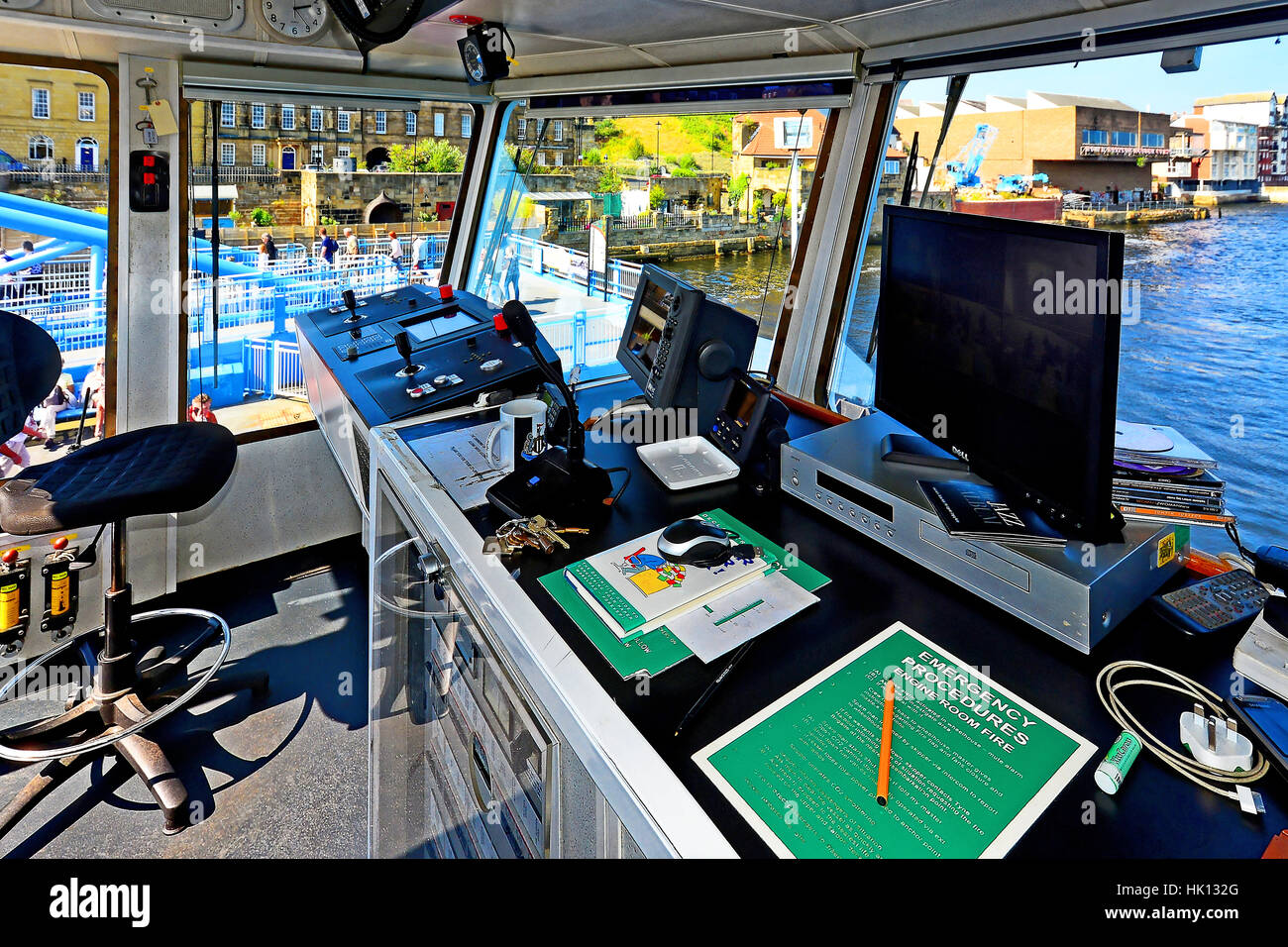 North South Shields Tyne ferry bridge and control room Stock Photo - Alamy