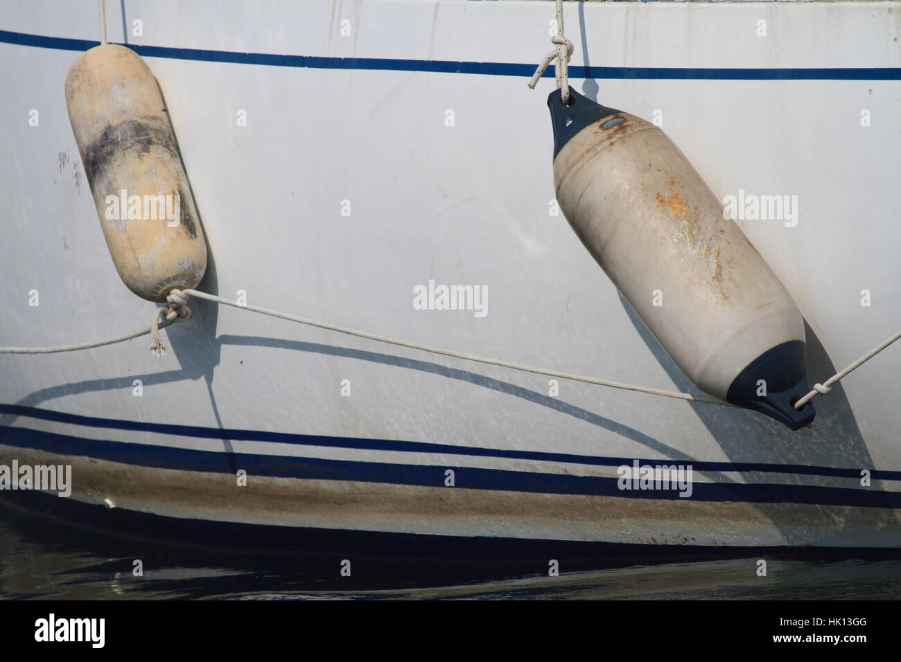 Red boat fenders hi-res stock photography and images - Alamy
