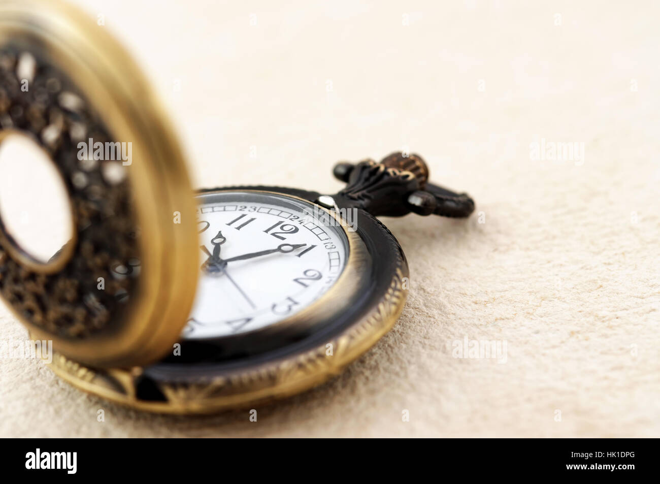 clock, date, time, time indication, vintage, retro, old, sheet of paper ...