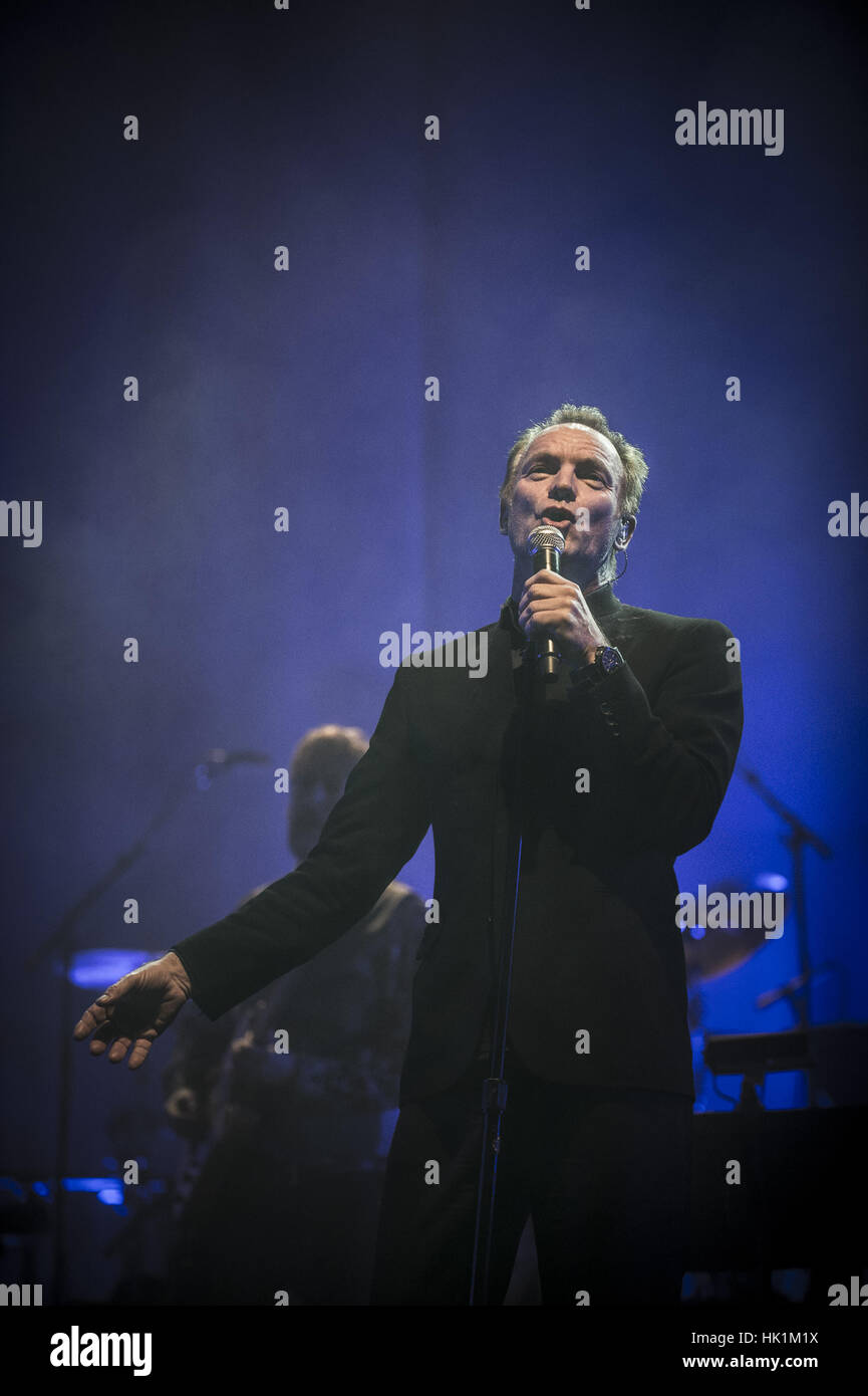 Mark plati and david bowie hi-res stock photography and images - Alamy