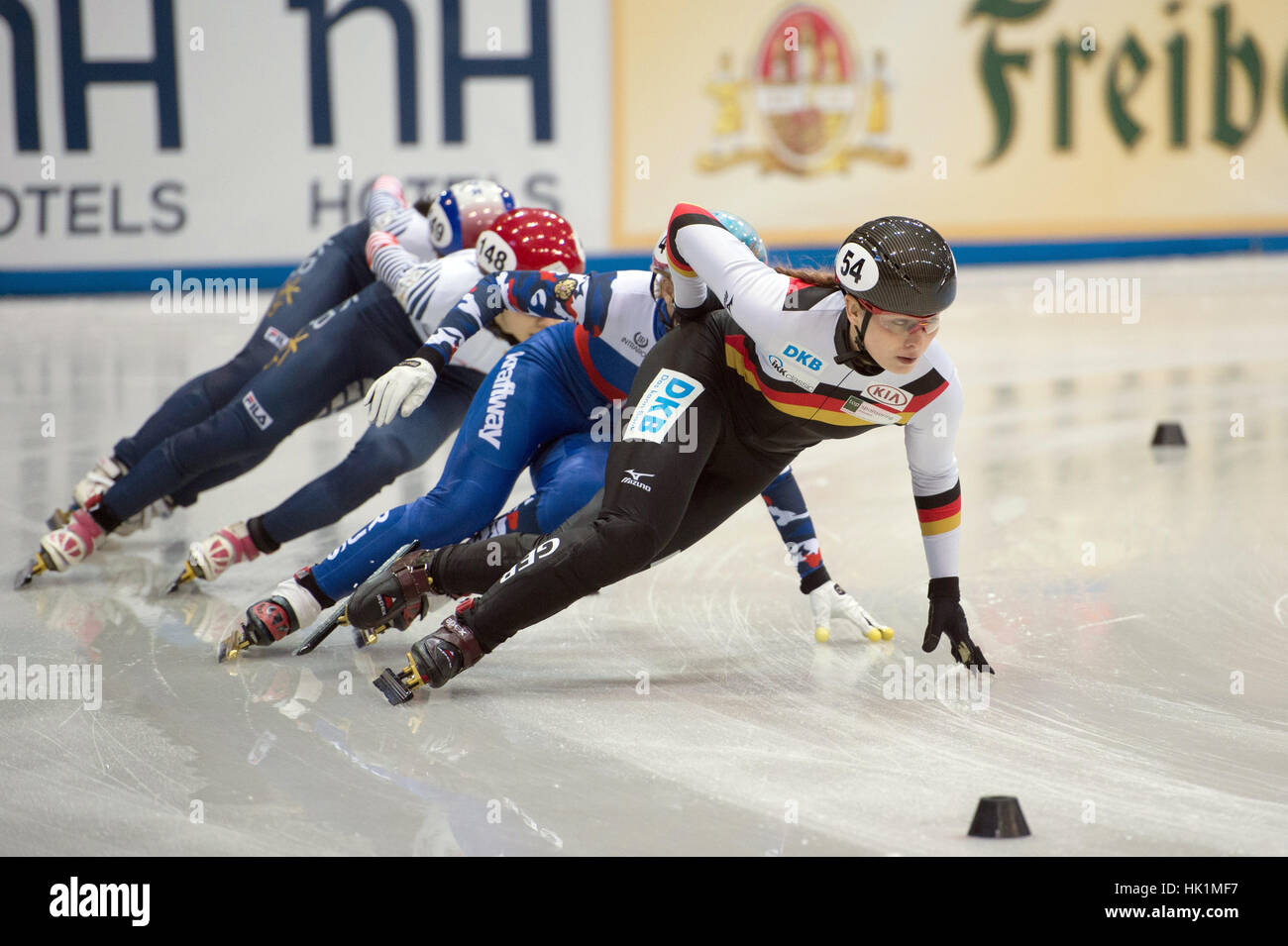 Dresden, Germany. 04th Feb, 2017. German skater Bianca Walter (r) in ...