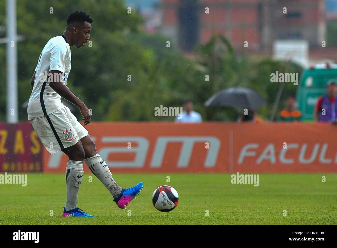 SOROCABA, SP - 04.02.2017: SÃO BENTO VS CORINTHIANS - Moises ...