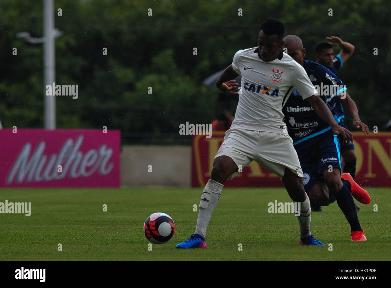 SOROCABA, SP - 04.02.2017: SÃO BENTO VS CORINTHIANS - Moises ...