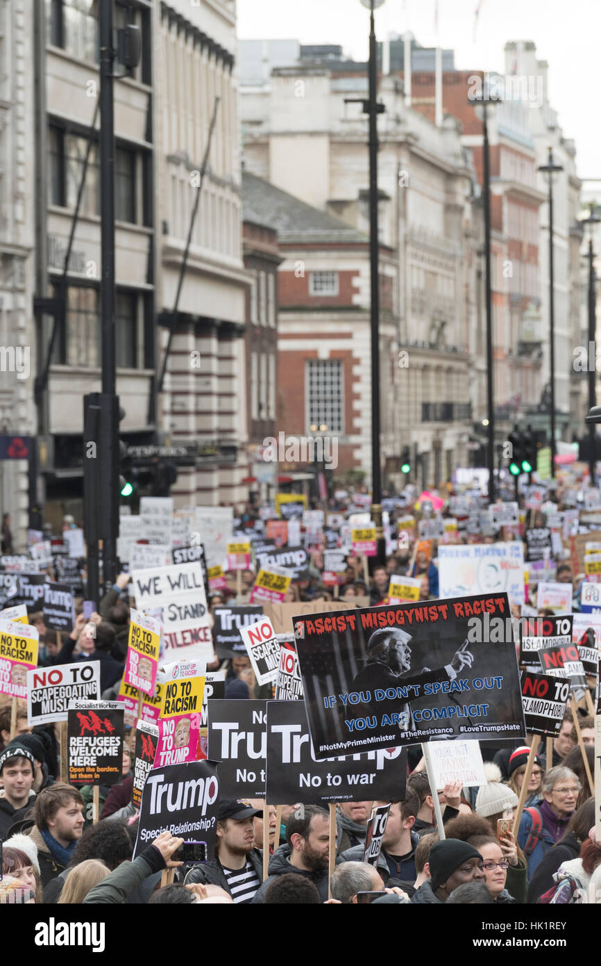 Anti immigration rally uk hi-res stock photography and images - Alamy