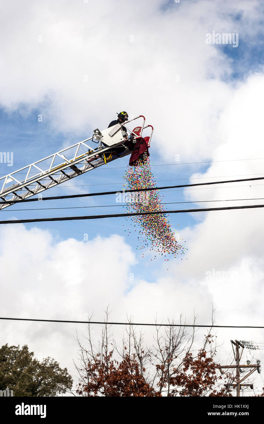 Novato, USA. 4th Feb, 2017. A fireman from the Novato Fire Department ...