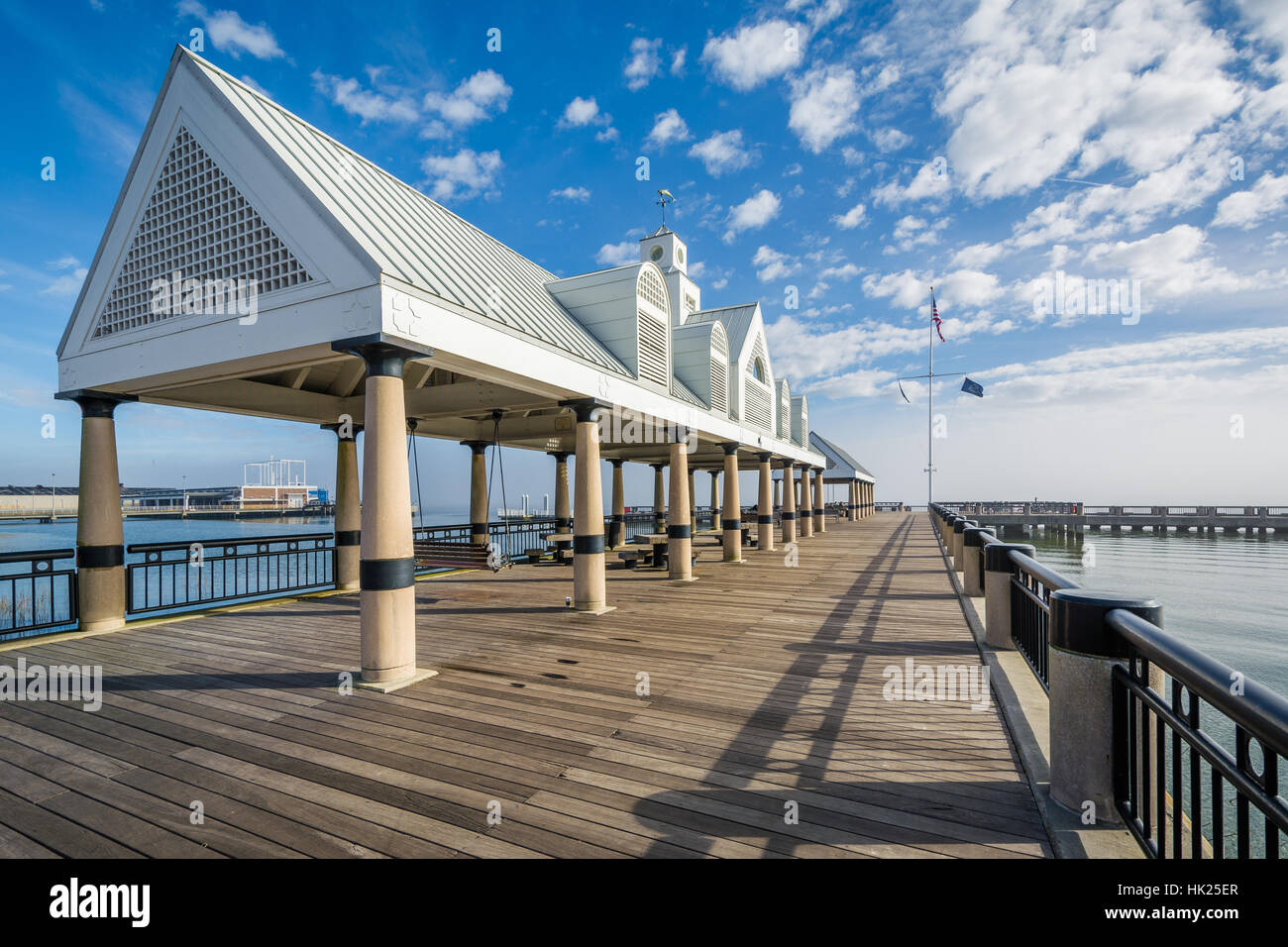 Fishing pier at the Waterfront Park, in Charleston, South Carolina ...