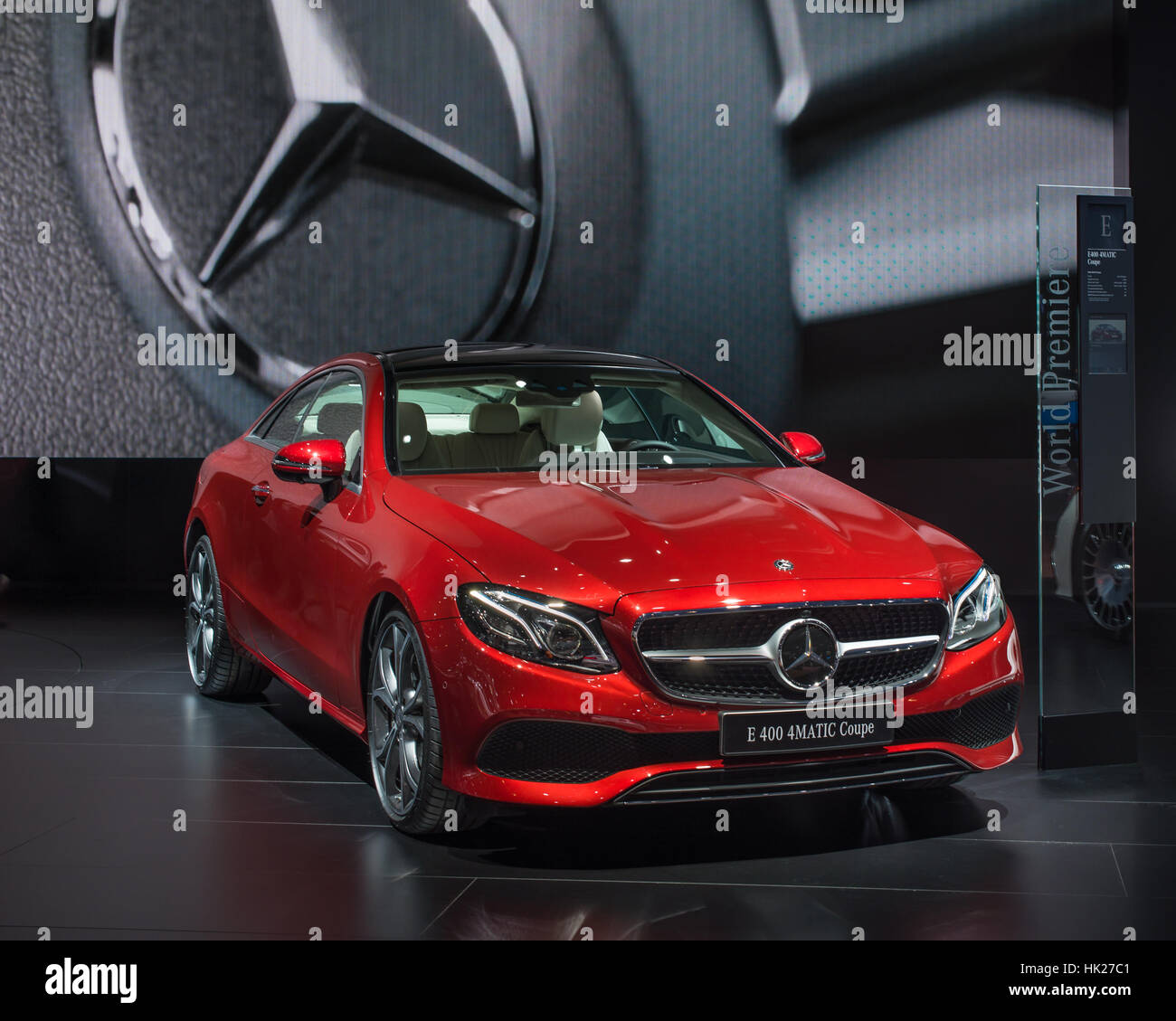 Mercedes benz e400 coupe hi-res stock photography and images - Alamy
