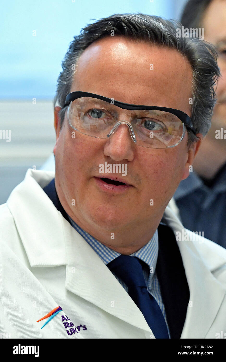 David Cameron during a tour of the Cambridge Drug Discovery Institute ...