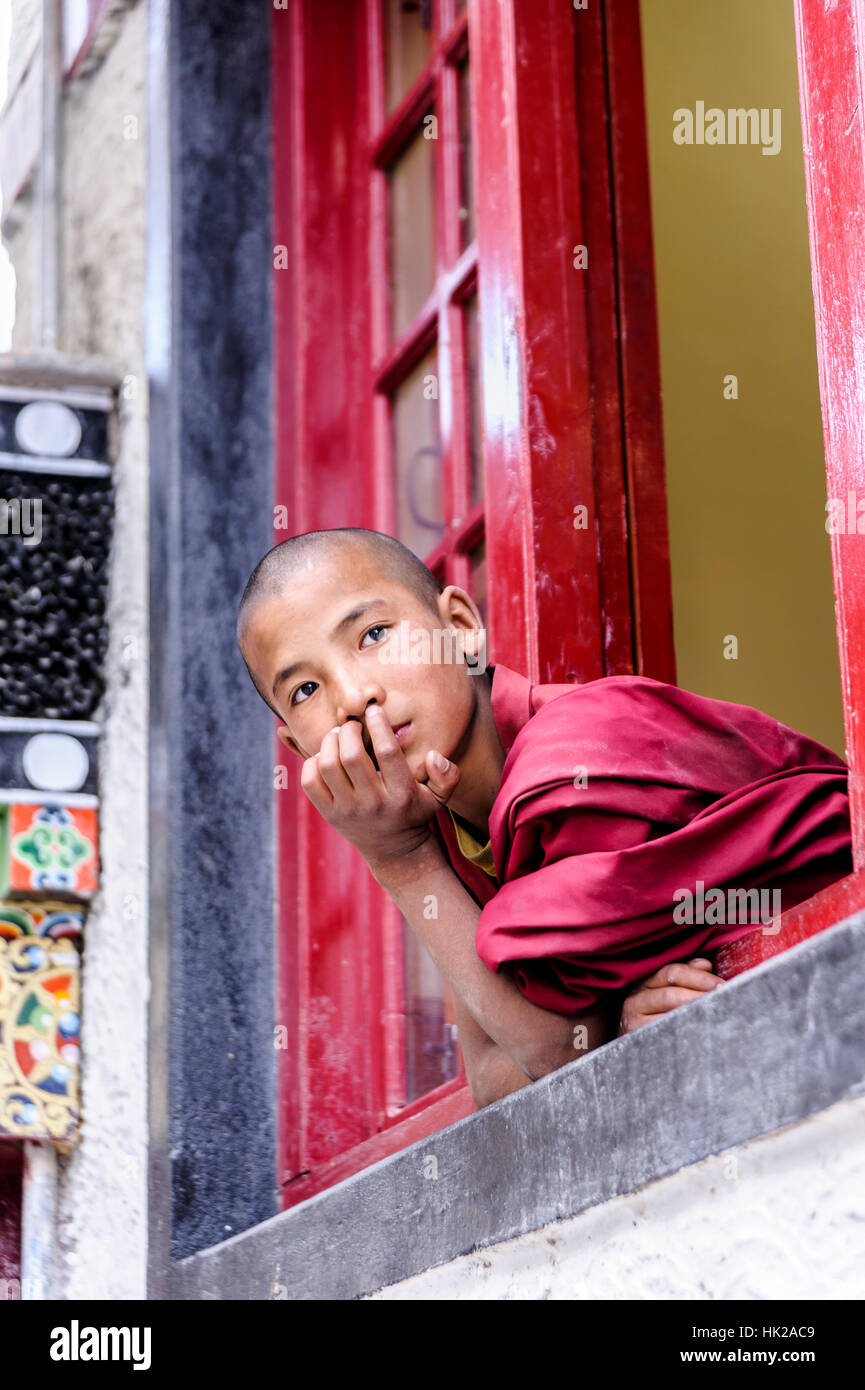 Monk thinking hi-res stock photography and images - Alamy