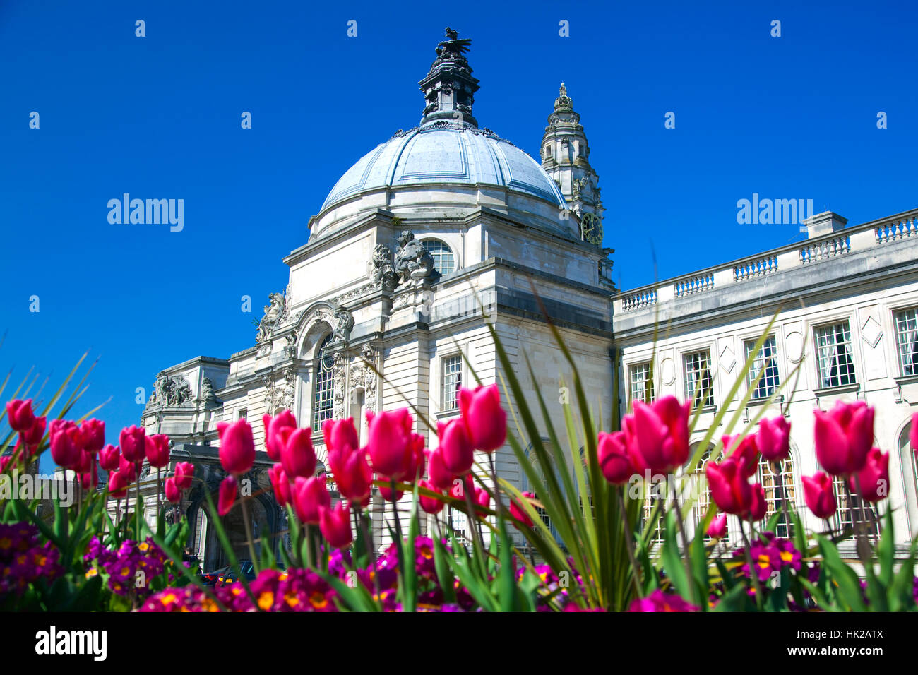 Civic centre cardiff hi-res stock photography and images - Alamy