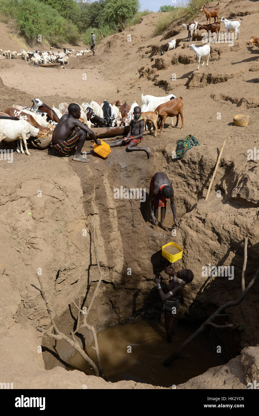 ETHIOPIA, Southern Nations, Lower Omo valley, Kangaten, village Kakuta ...