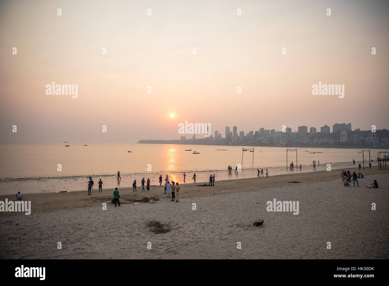 Sunset over Chowpaty Beach in Mumbai (Bombay), the city's most iconic ...