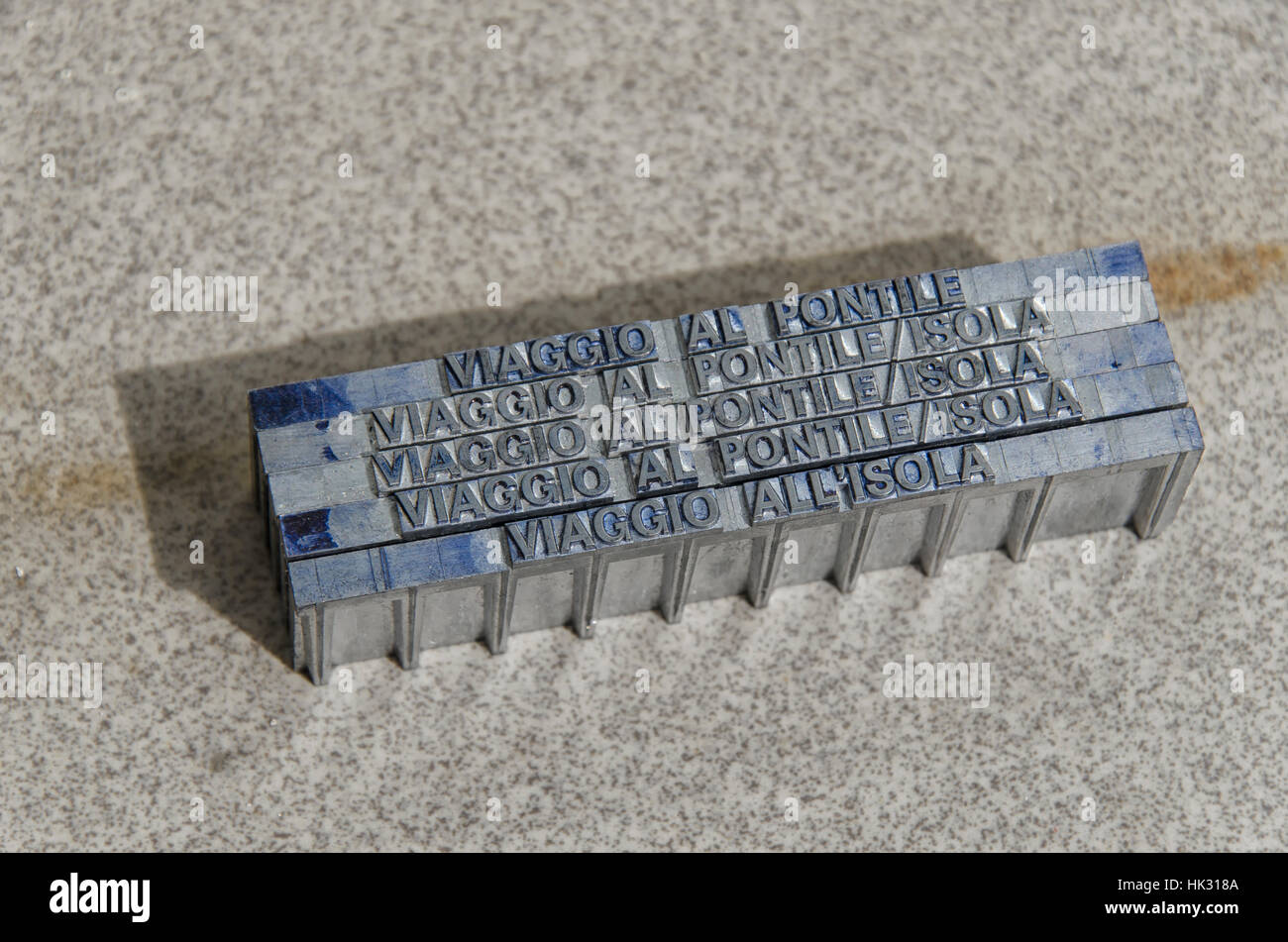 Cast metal type pieces hi-res stock photography and images - Alamy