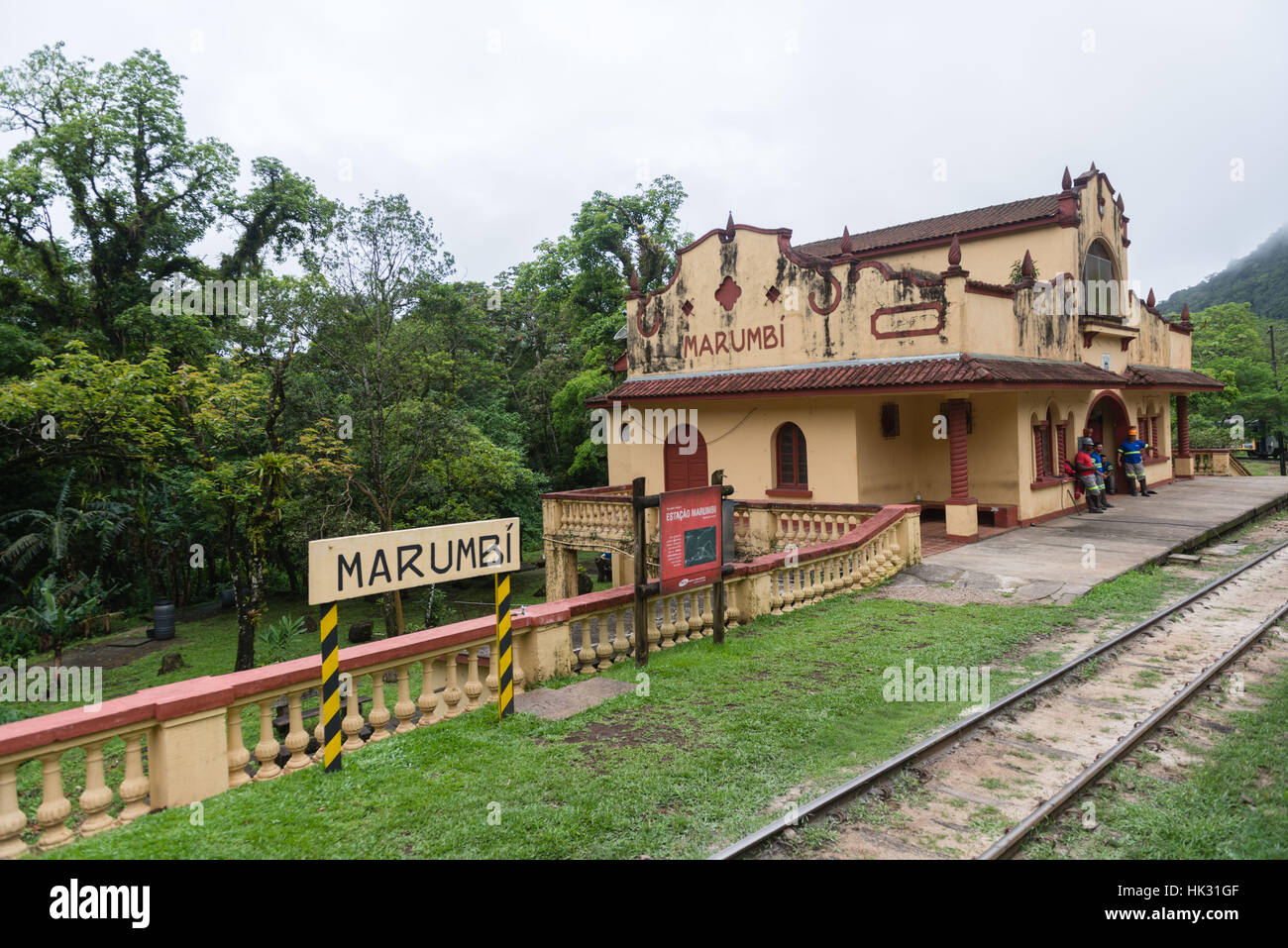 A tour through the cloud forest, with the Serra Verde Express from ...