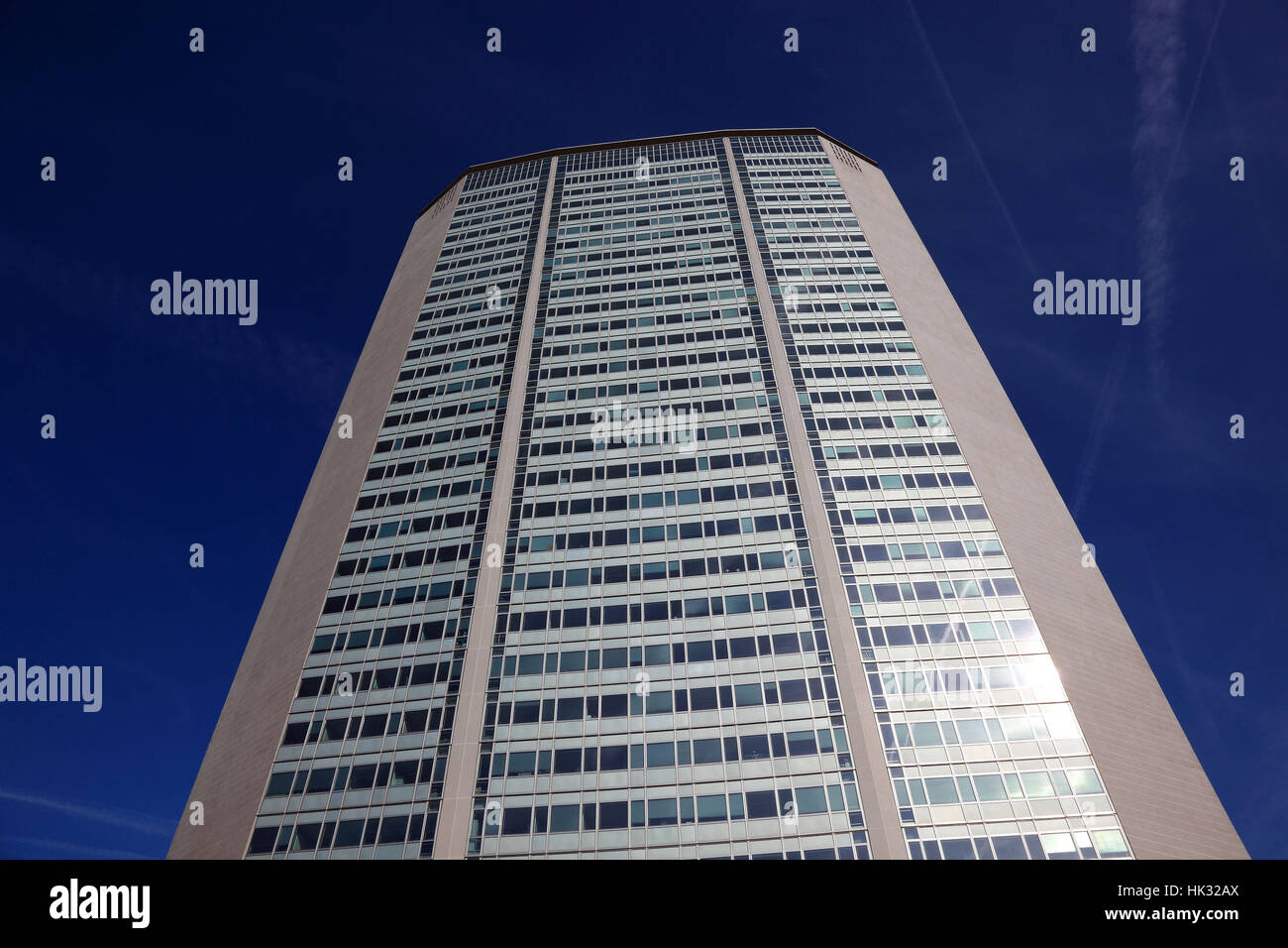 High rise building in the north of milan hi-res stock photography and ...