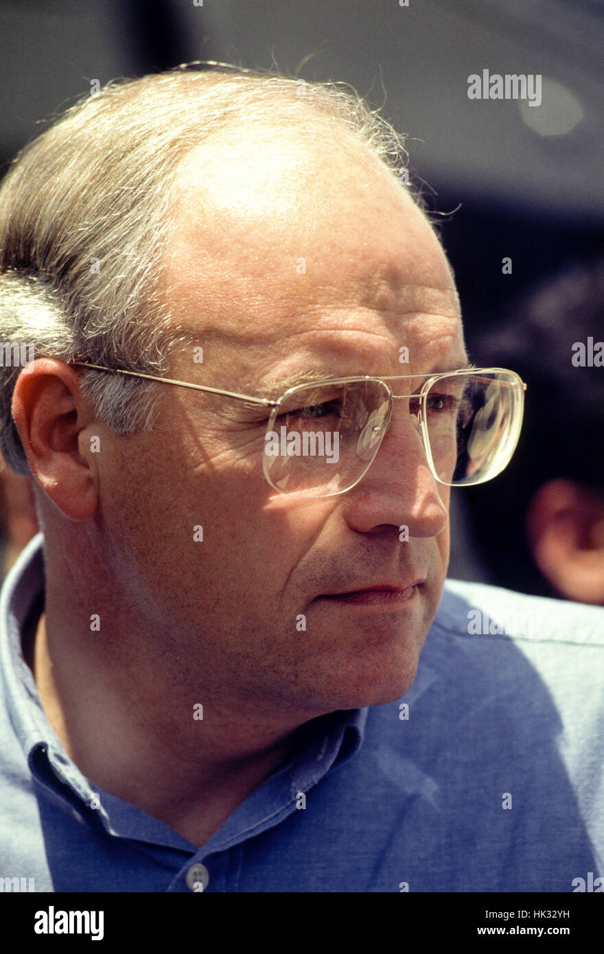 Dick Cheney in Dhahran, Saudi Arabia visiting US Army soldiers as US ...