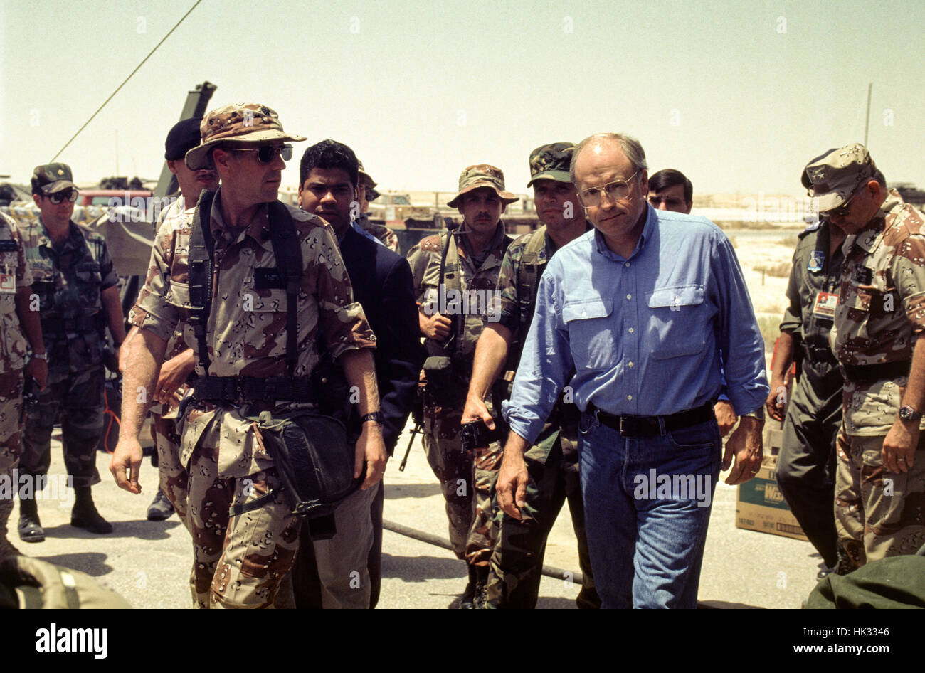 Dick Cheney in Dhahran, Saudi Arabia visiting US Army soldiers as US ...
