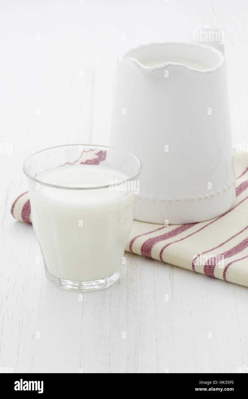 Delicious, nutritious and fresh milk pint Stock Photo - Alamy