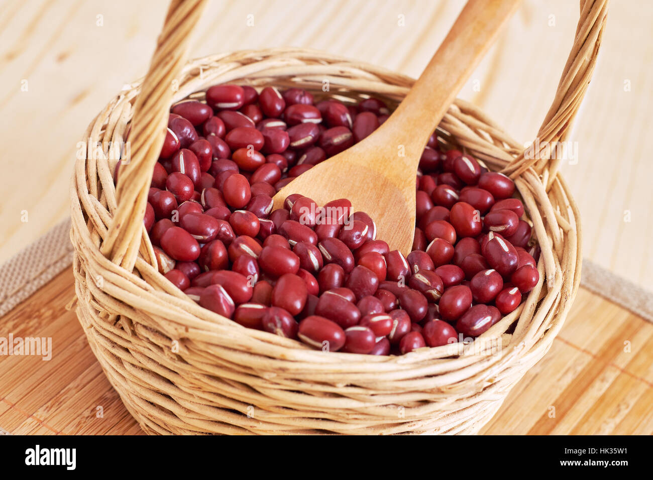 Red mung bean red bean aduki bean hi-res stock photography and images ...
