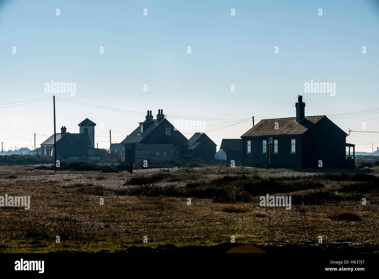 Cottages on the shingle beach at Dungeness Stock Photo - Alamy