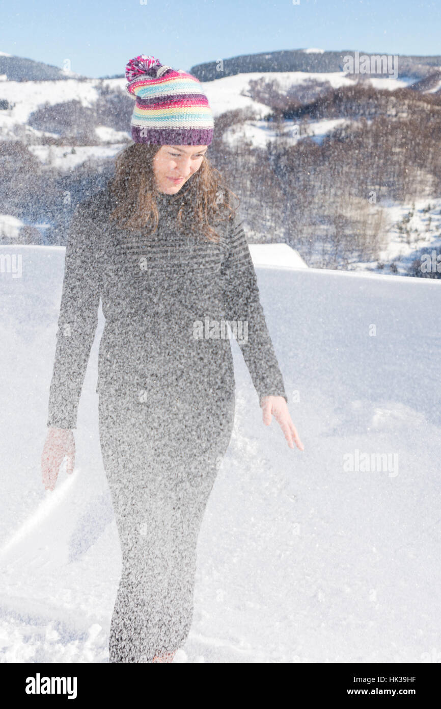 Woman mountain hi-res stock photography and images - Alamy