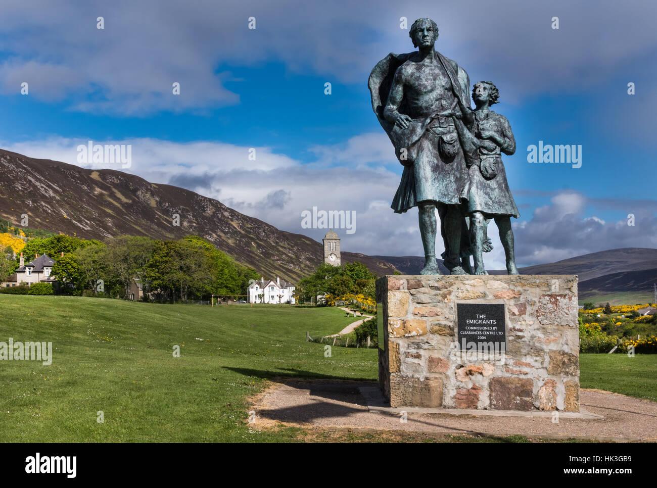 Emigrant Statue, male side, at Helmsdale, Scotland Stock Photo - Alamy