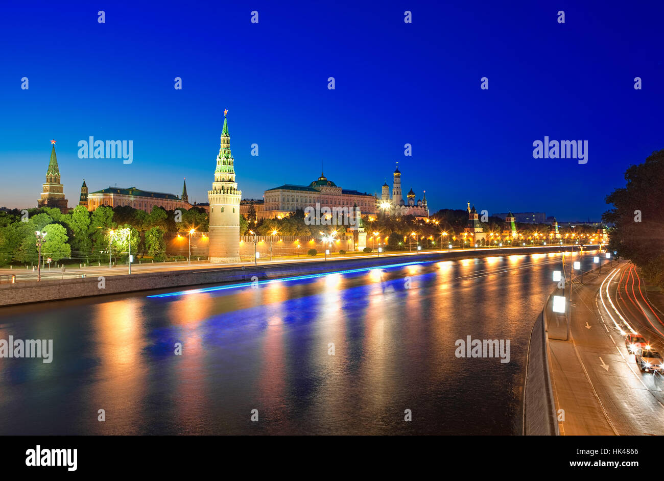tower, travel, buildings, city, town, culture, colour, famous, night ...