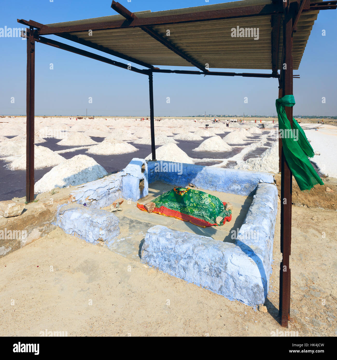 Tonnes of salt hi-res stock photography and images - Alamy