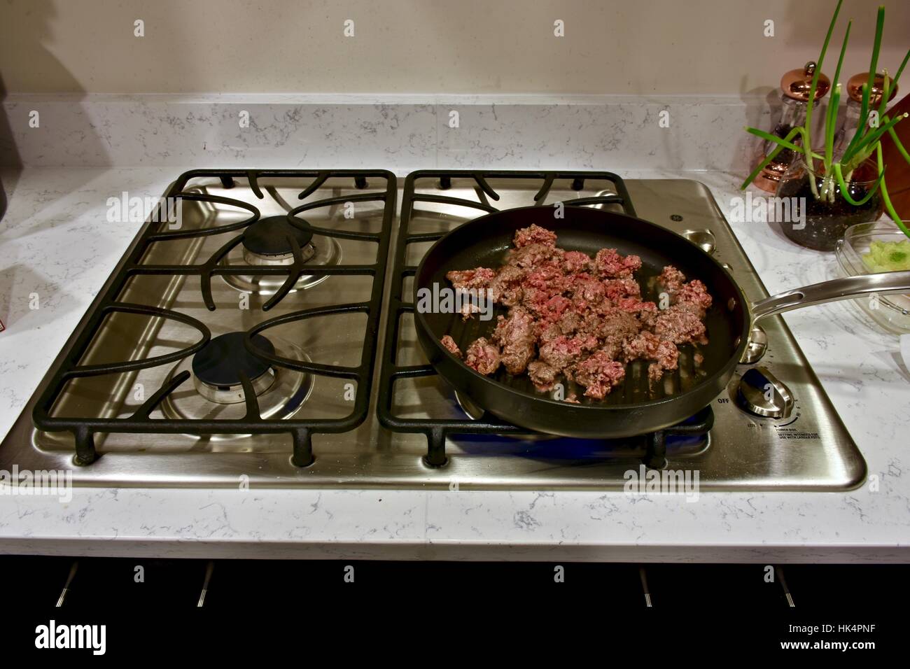 Beef cooking hi-res stock photography and images - Alamy