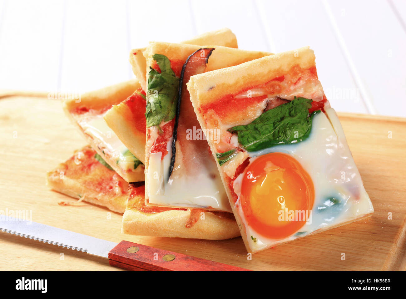 food, aliment, detail, leaves, rectangular, sauce, pizza, dish, meal ...
