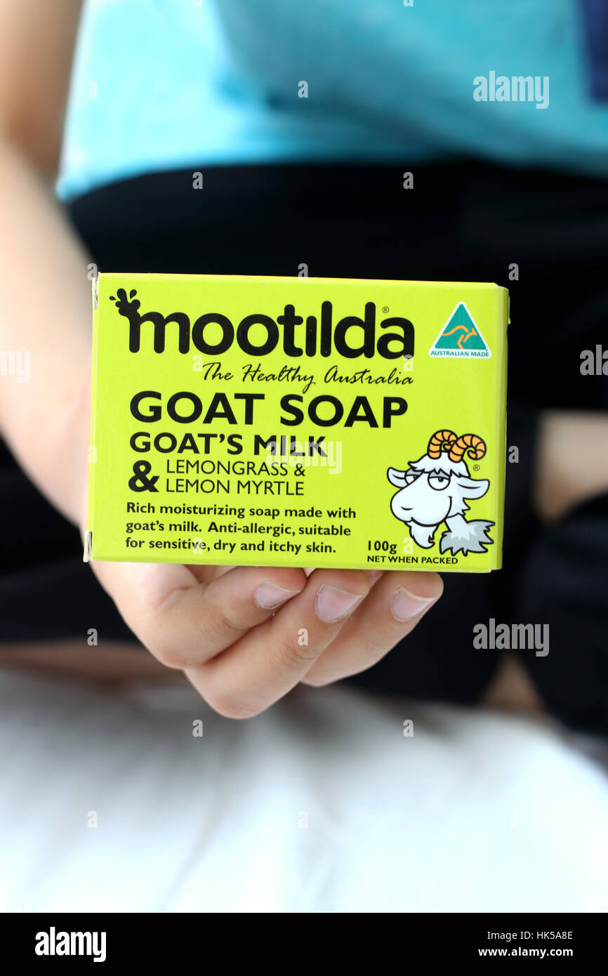 Lemon soap hi-res stock photography and images - Alamy