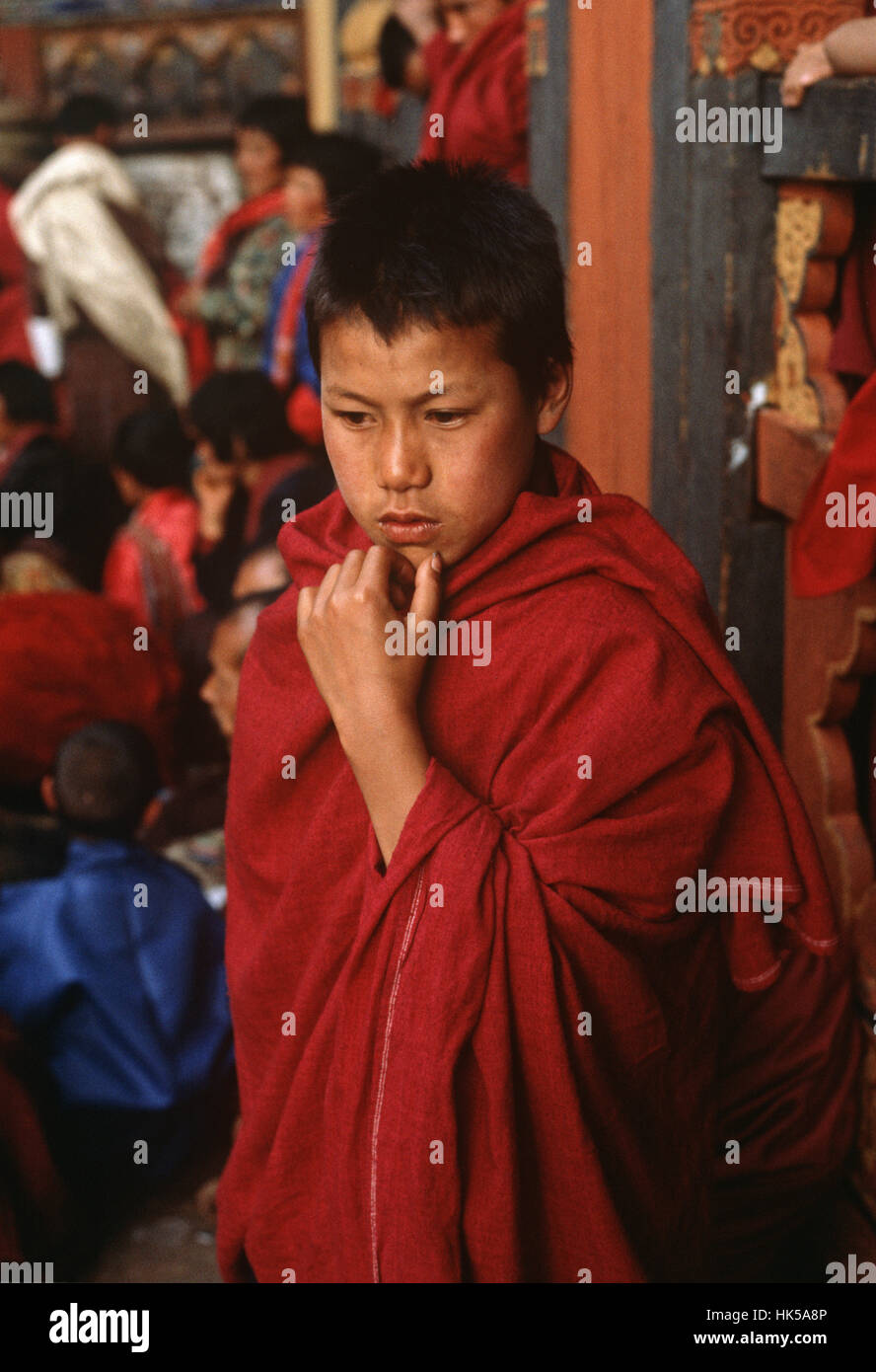 Buddhist child monks at the Paro Tshechu, mask dance festival, in the ...