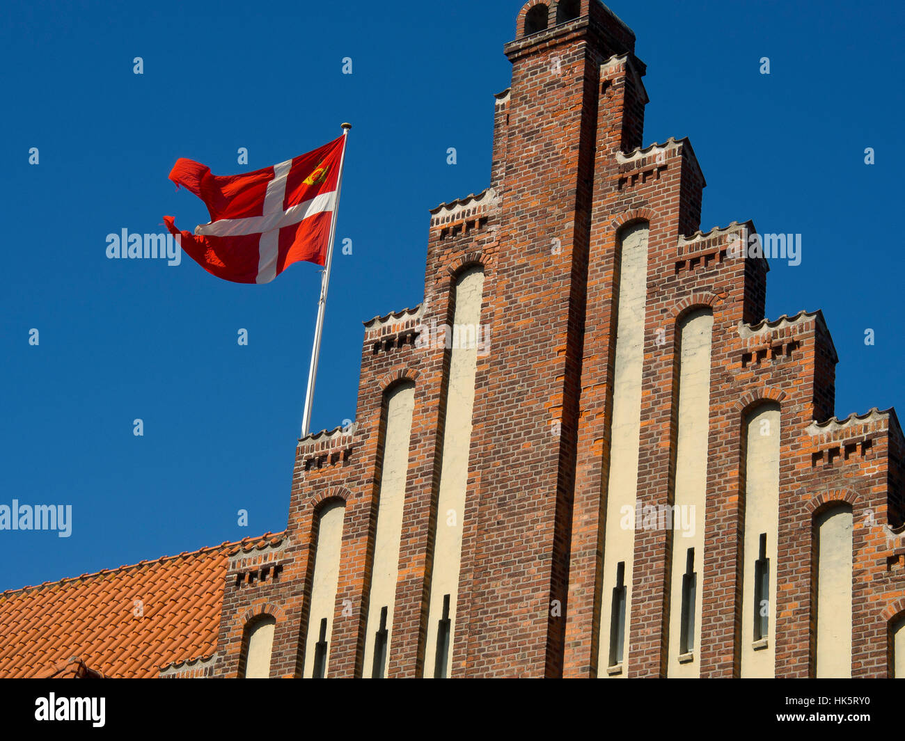 house, building, monument, window, porthole, dormer window, pane ...